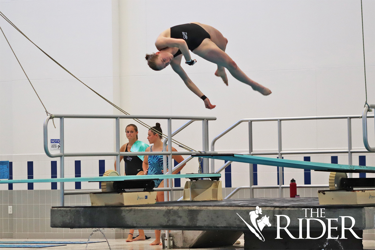 Cardinals best Vaqueros at UTRGV’s first swim meet - The Rider Newspaper